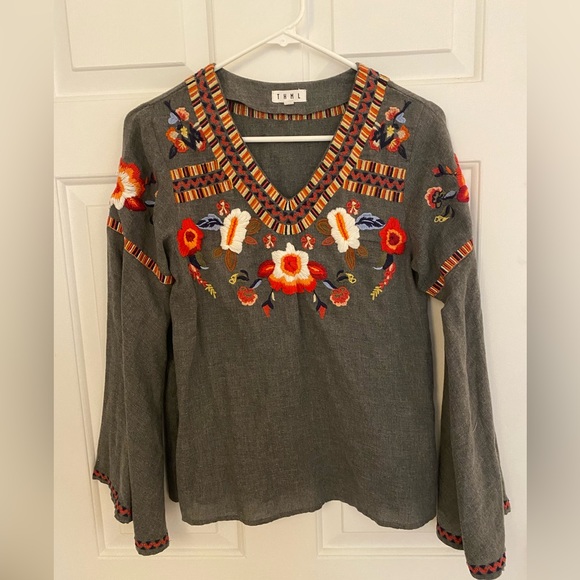 THML | Tops | Thml Long Sleeve Floral Top | Poshmark